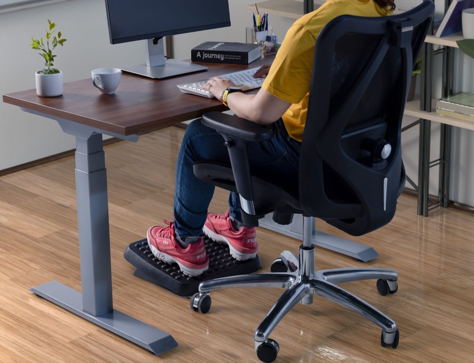 What Is Ergonomics In The Workplace? Essential Explain 2025